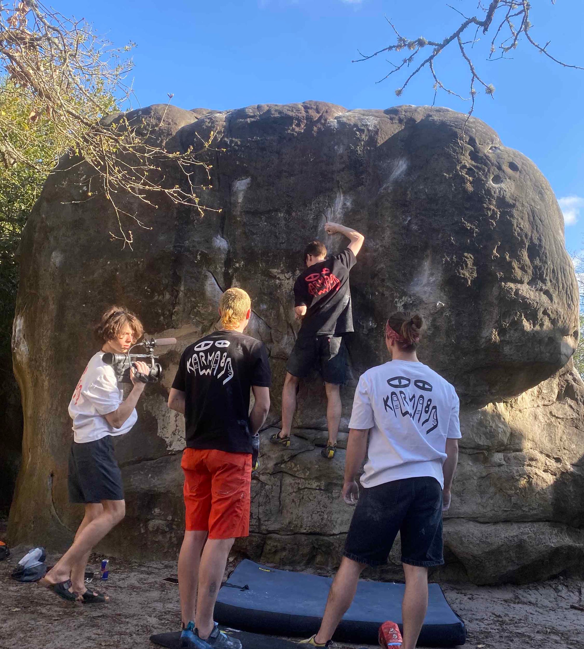 Boudering & Rock Climbing Clothing – KARMA8A